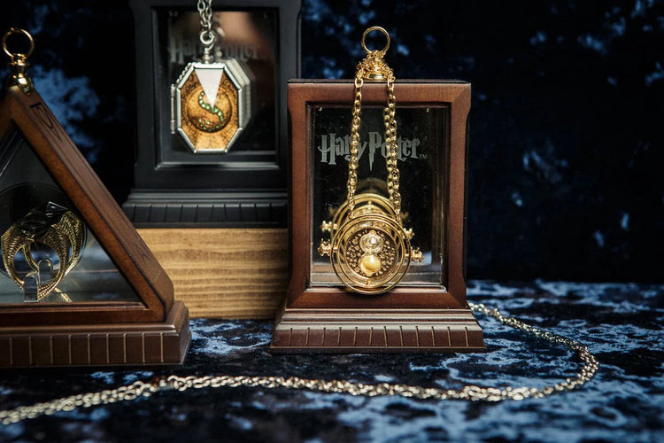 Harry Potter Prop Replicas | Harry Potter Shop US
