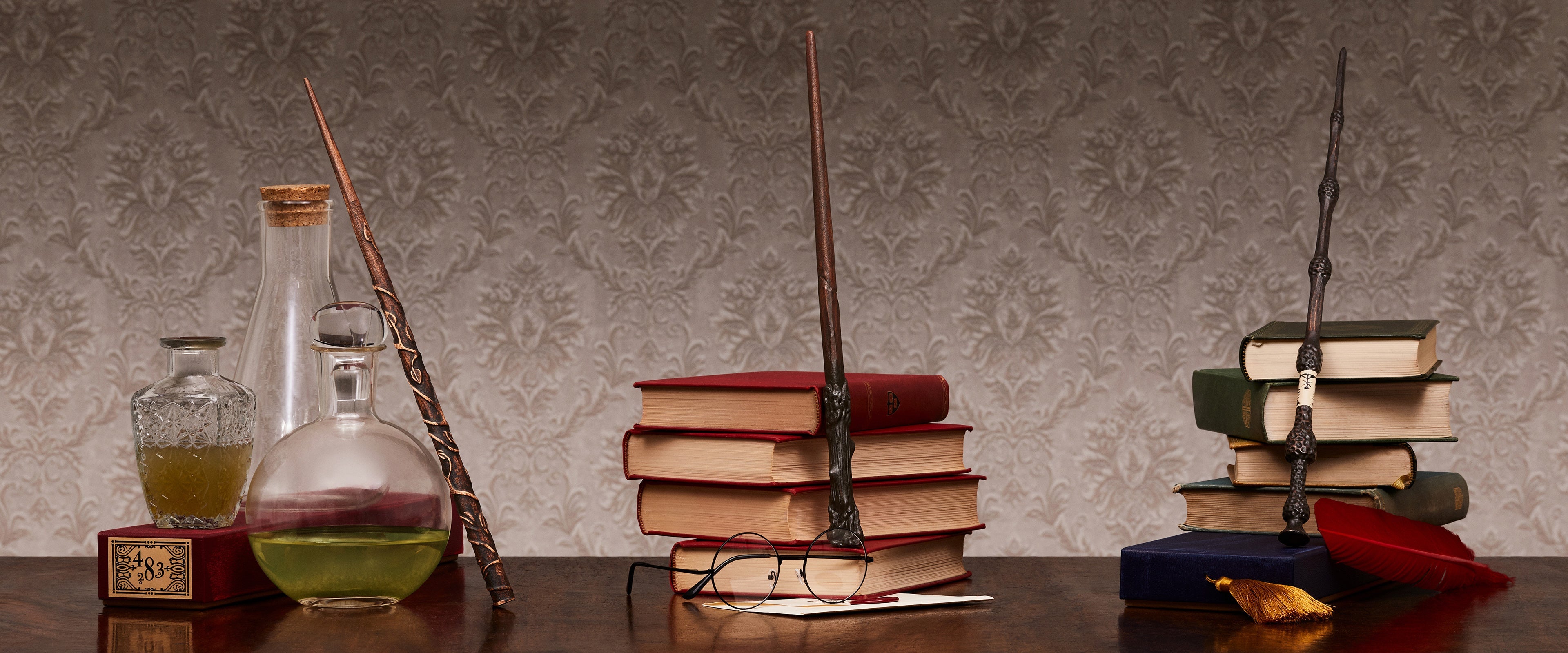 Harry Potter Character Wands | Harry Potter Shop US